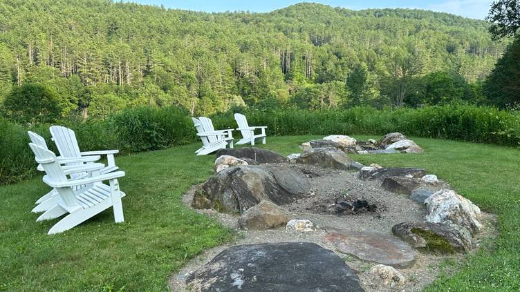 Kelly Way Gardens | New York, Vermont, United States - Venue Report