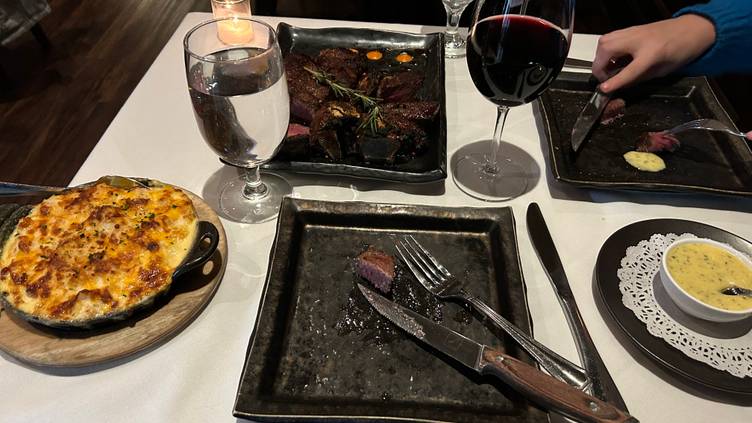 212 Steakhouse | New York, New York, United States - Venue Report