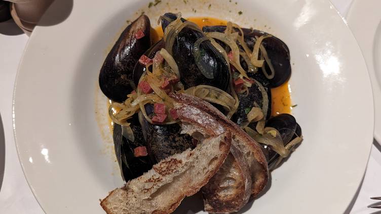 Bistra | Carlton, Oregon, Australia - Venue Report