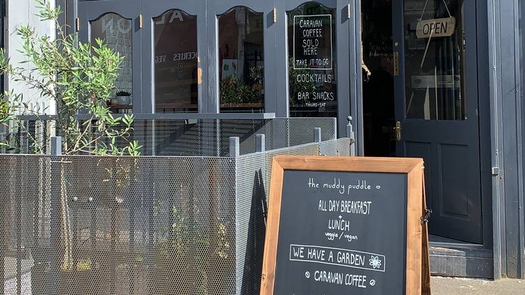 The Muddy Puddle | London, England, United Kingdom - Venue Report