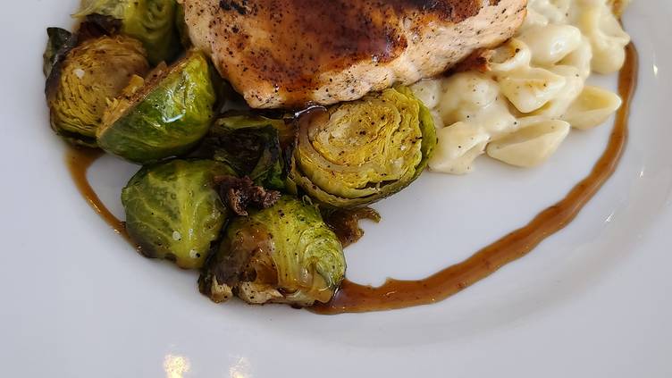 Oliver's Corner Bistro | United States - Venue Report