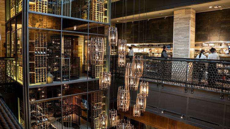 Esquire by Cooper’s Hawk | Chicago, Illinois, United States - Venue Report