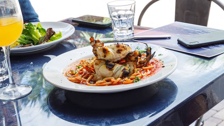 St. Thomas Social | United States - Venue Report