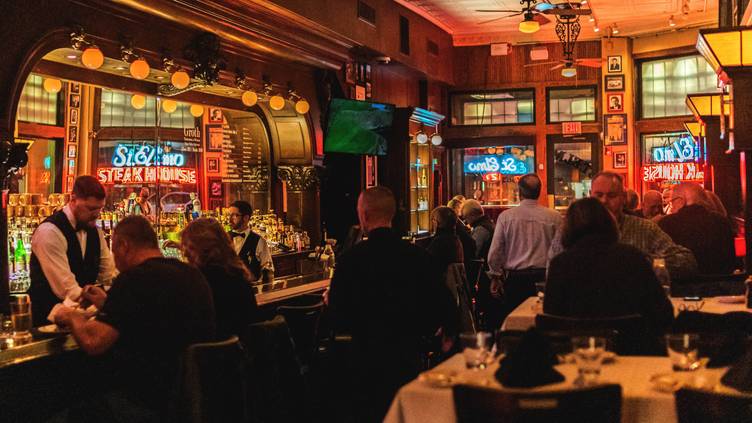 St. Elmo Steak House | Indianapolis, Indiana, United States - Venue Report
