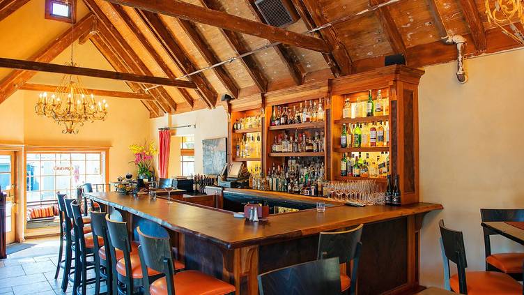 Grasing's | California, United States - Venue Report