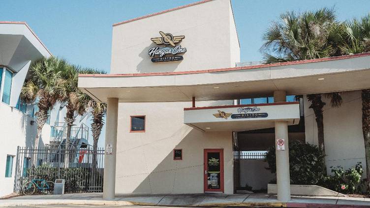 Hangar One Bistro Airport Eatery & Bar | United States - Venue Report