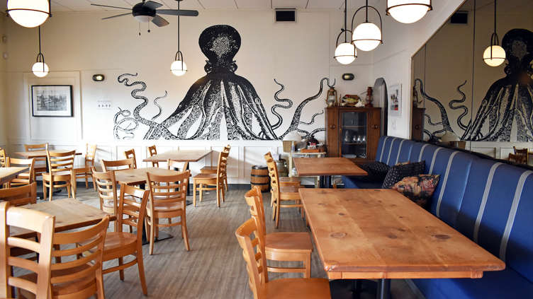 Big Fish & Open Range - Renfrew | Calgary, Alberta, Canada - Venue Report