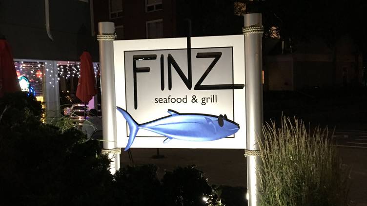 Finz Salem | Virginia, United States | Venue Report