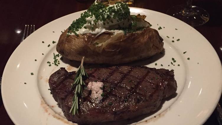 The Broiler Steak & Seafood - Boulder Station Hotel & Casino | Las ...
