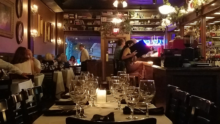 St Martin's Wine Bistro | Dallas, Wisconsin, United States - Venue Report