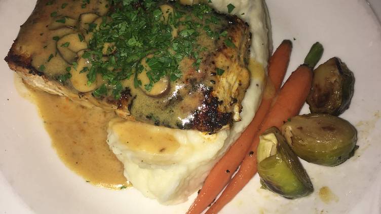 Russell's Restaurant | Bothell, Washington, United States - Venue Report