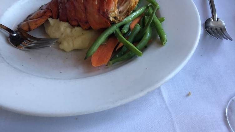 Don's Lighthouse Grille | Cleveland, Ohio, United States - Venue Report