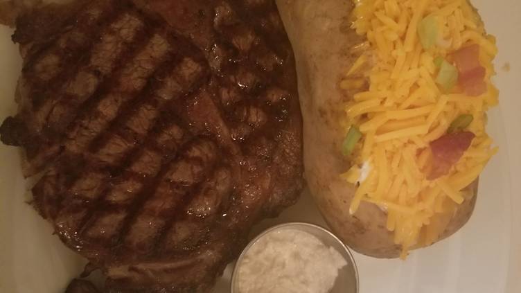 Metro 8 Steakhouse | Durham, North Carolina, United States - Venue Report