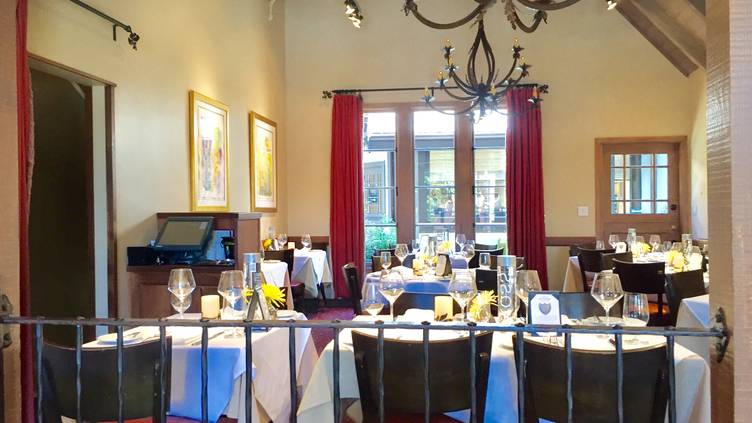 Grasing's | California, United States - Venue Report