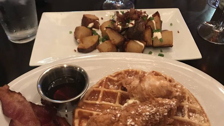 Nona Blue Modern Tavern | Orlando, Florida, United States - Venue Report