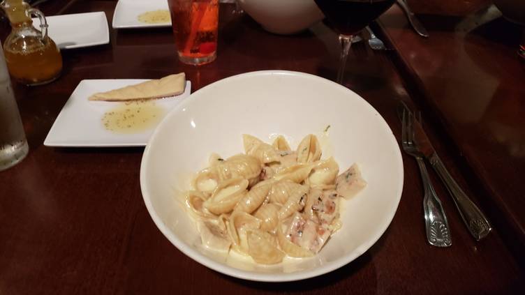 Momo's Pasta Dallas | Dallas, Wisconsin, United States - Venue Report