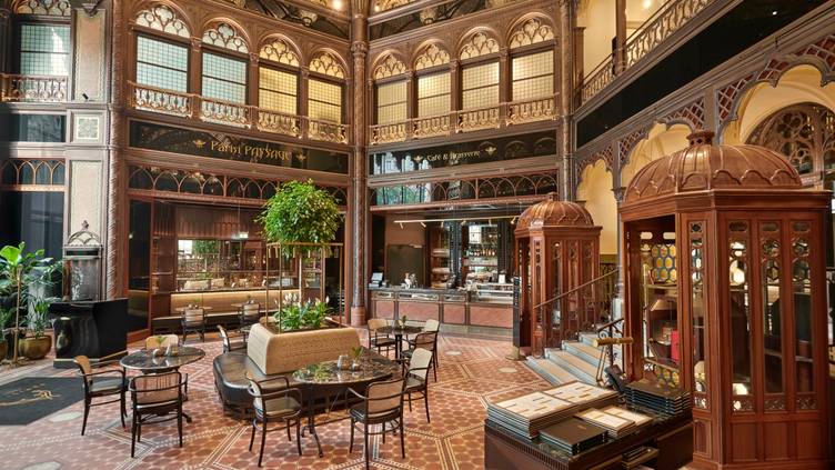 Párisi Passage Café & Brasserie - Párisi Udvar Hotel Budapest ...