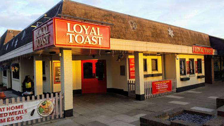 Loyal toast in Southend on Sea, Essex - Trip Canvas
