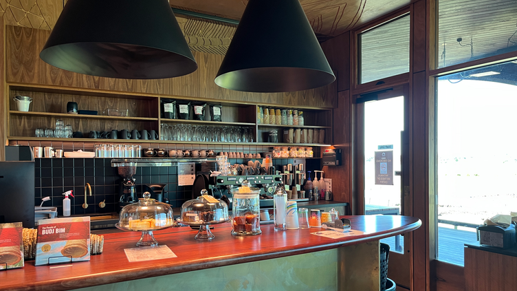 Tae Rak Aquaculture Centre in breakaway creek, AU-VIC - Trip Canvas