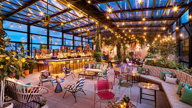 The Ready Rooftop Bar in New York, NY - Trip Canvas