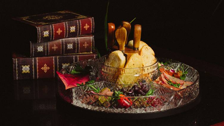 Blind Ox | Honolulu, Hawaii, United States - Venue Report