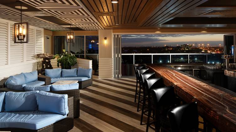 K Club Bar & Bistro and Vantage Rooftop Bar | United States - Venue Report