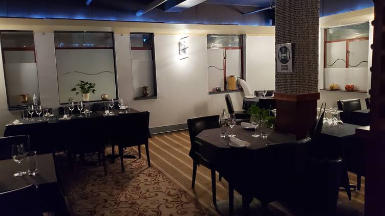 Cafe il Nido | Vancouver, British Columbia, Canada - Venue Report