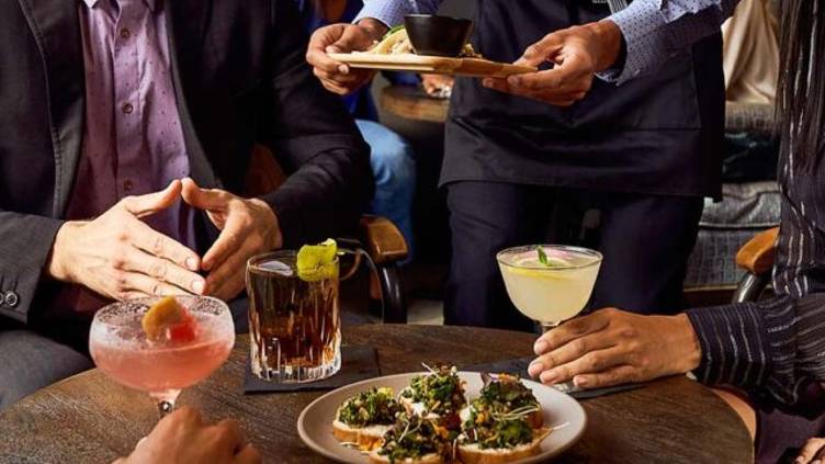 Rise Rooftop Bar | Anaheim, California, United States - Venue Report