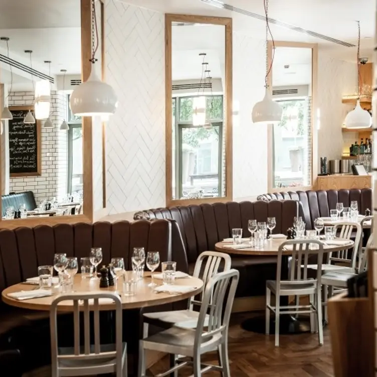 Tom's Kitchen - Canary Wharf Restaurant - London | OpenTable