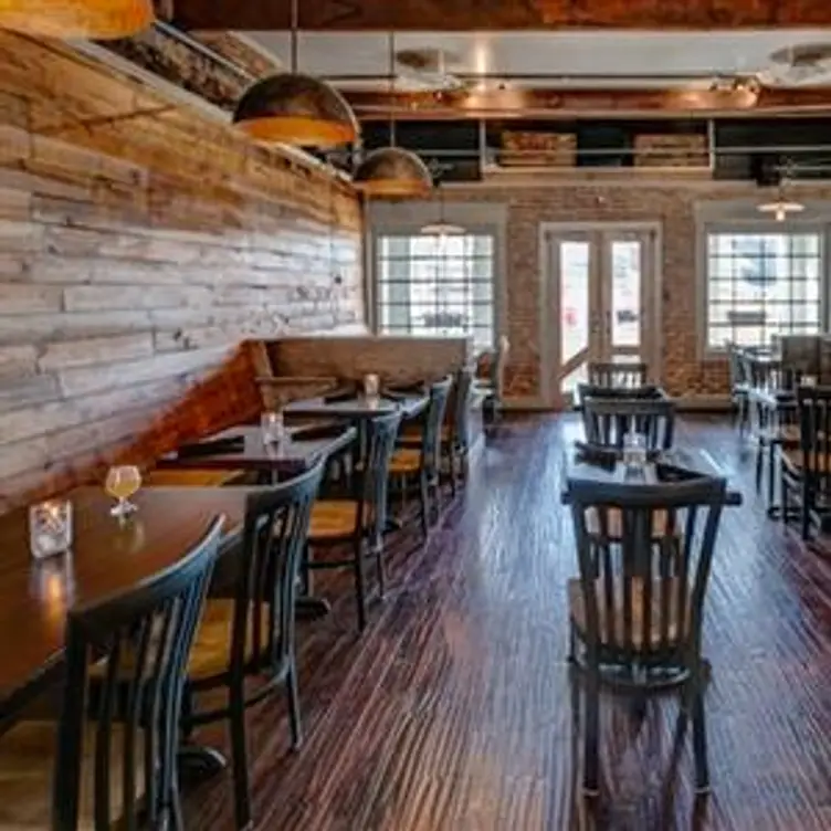 Steel Plate Dining Saloon - Updated 2025, Global Restaurant in ...