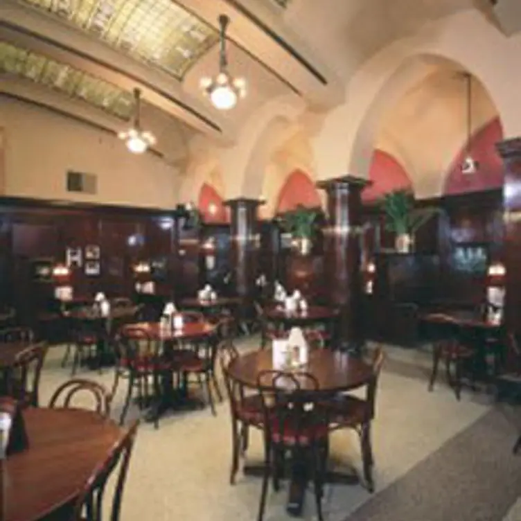 Huber's Restaurant - Updated 2025, American Restaurant in Portland, OR