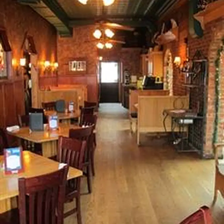 The Main Pub Restaurant - Updated 2025, American Restaurant in ...