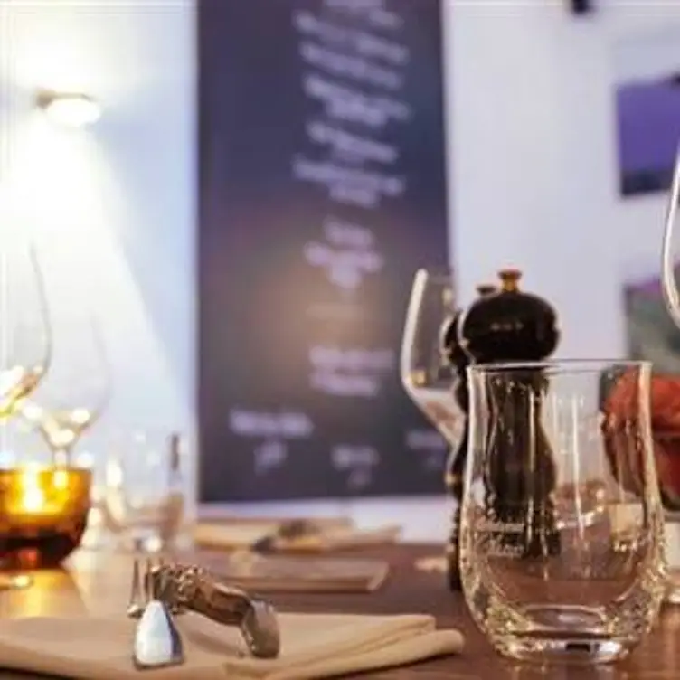 Upper Eat Side Restaurant Bistro - Top Rated Restaurant in München, BY ...