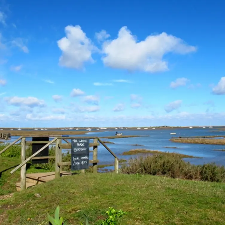 The White Horse - Brancaster Staithe Restaurant - Brancaster Staithe ...