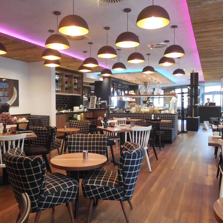 Hotel Restaurant Café Wessinger Restaurant - Neu-Isenburg, HE | OpenTable