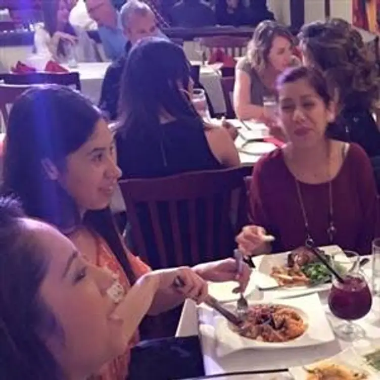 La Perla Peruvian Cuisine - Actualizado en 2024, restaurante peruano en ...