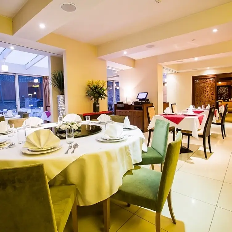 Selesa Restaurant - London | OpenTable