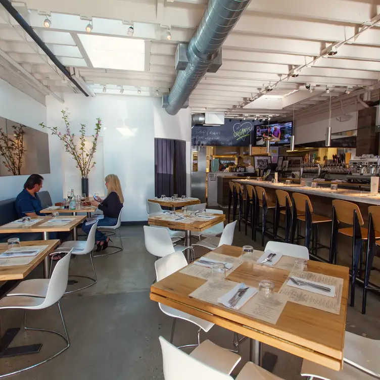 Pizzeria Il Fico - Updated 2025, Italian Restaurant in Los Angeles, CA