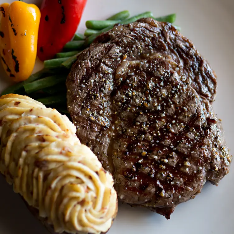 Sawmill - Edmonton Capilano - Top Rated Restaurant in Edmonton, AB ...