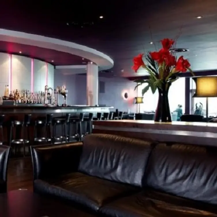 Agua Cafe and Bar - Updated 2024, International Restaurant in Marlow ...