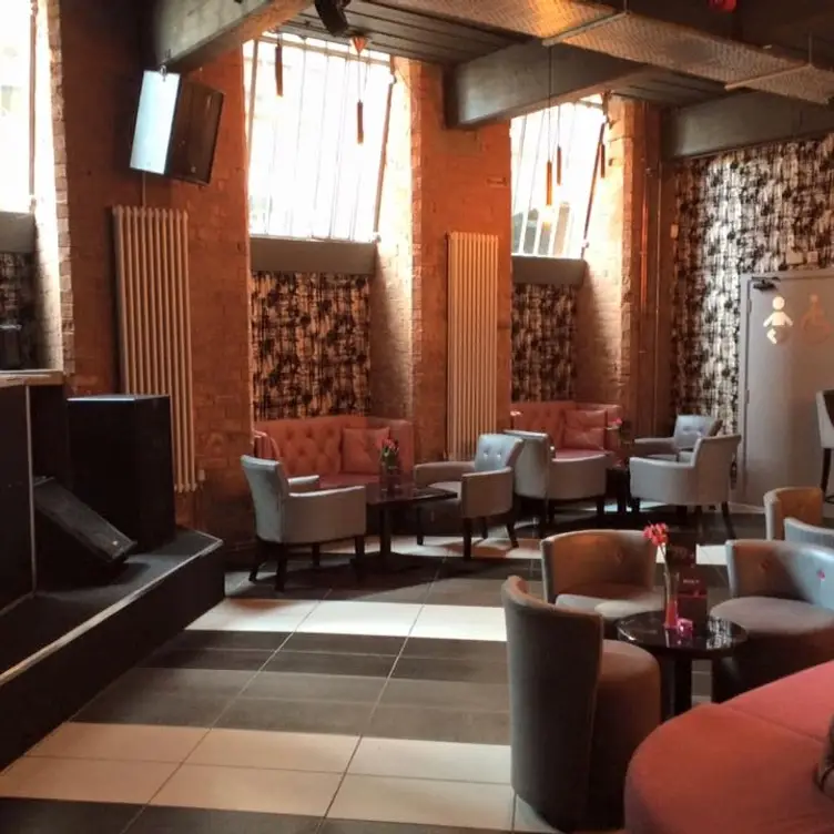 MCR 42 - Updated 2024, Internacional Restaurant in Manchester