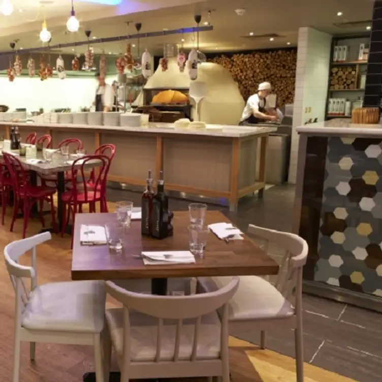 Zizzi - Manchester Trafford Centre Restaurant - Manchester | OpenTable
