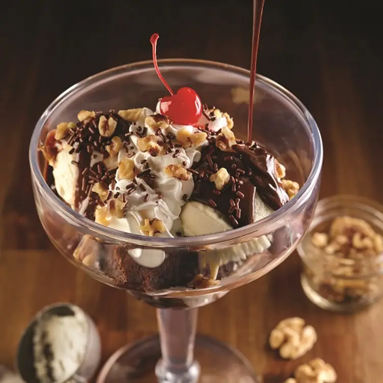 Hard Rock Cafe - Stateline (Lake Tahoe) Restaurant - Stateline, NV ...