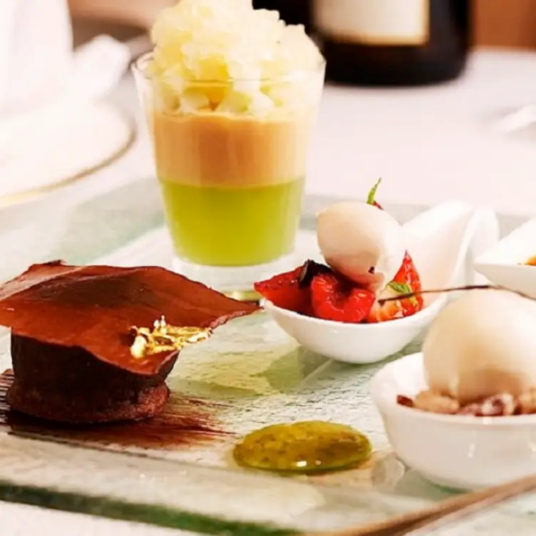 Gordon Grill - Goodwood Park Hotel Restaurant - Singapore, Singapore ...