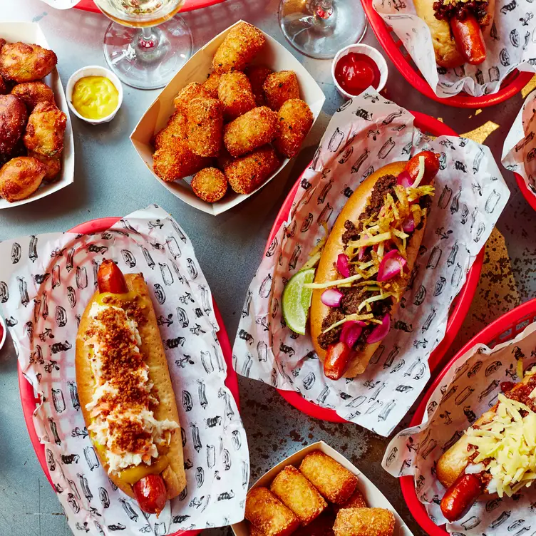 Bubbledogs Restaurant - London | OpenTable