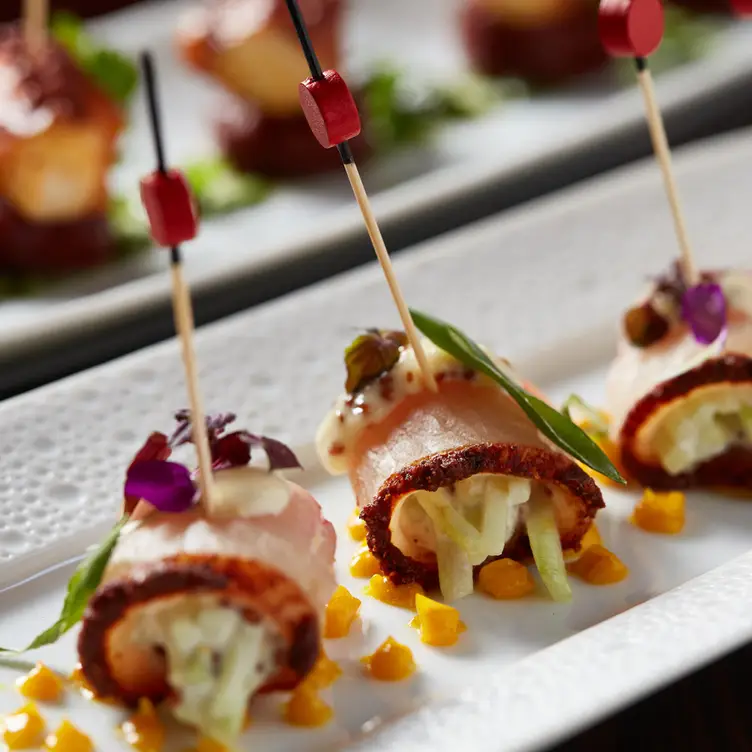 Ty Bar - Four Seasons New York - Top Rated Restaurant in New York, NY ...