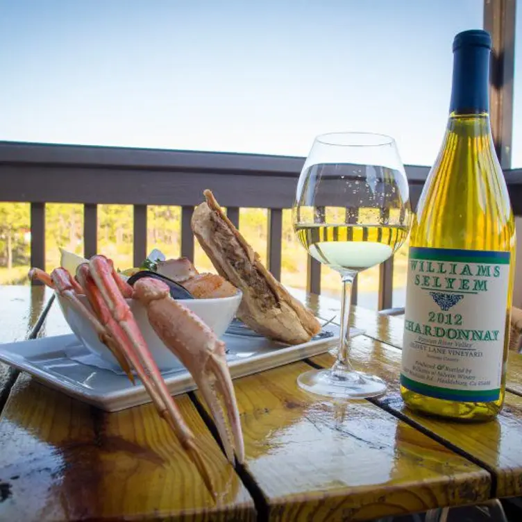 Stinky's Fish Camp - Updated 2025, Seafood Restaurant in Santa Rosa ...