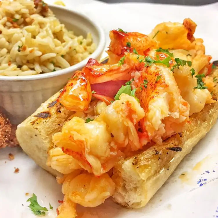 Sea Breeze Fish Market & Grill - Updated 2025, Seafood Restaurant in ...