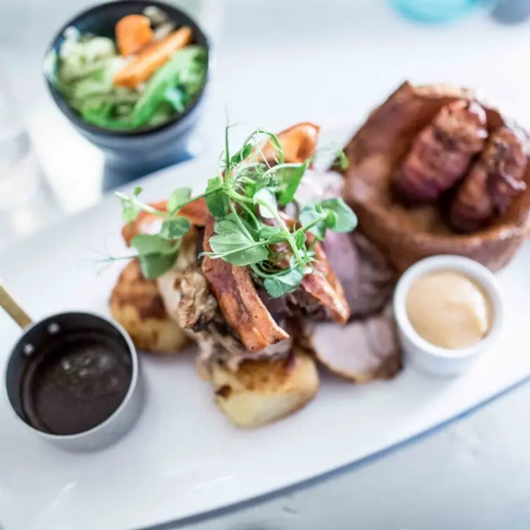 Restaurante The Cliff - Poole, Dorset | OpenTable