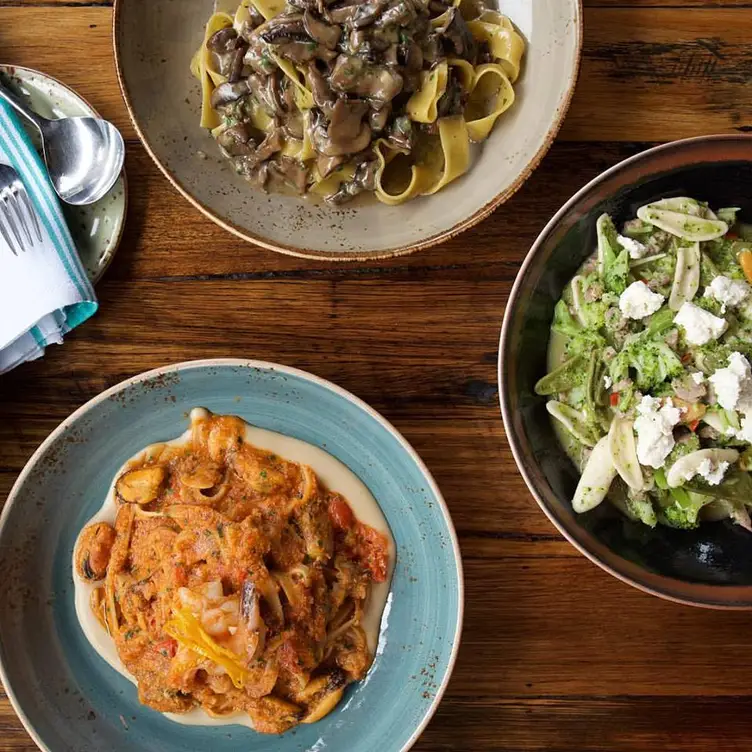 Restaurante Thirty Eight Chairs - South Yarra, AU-VIC | OpenTable